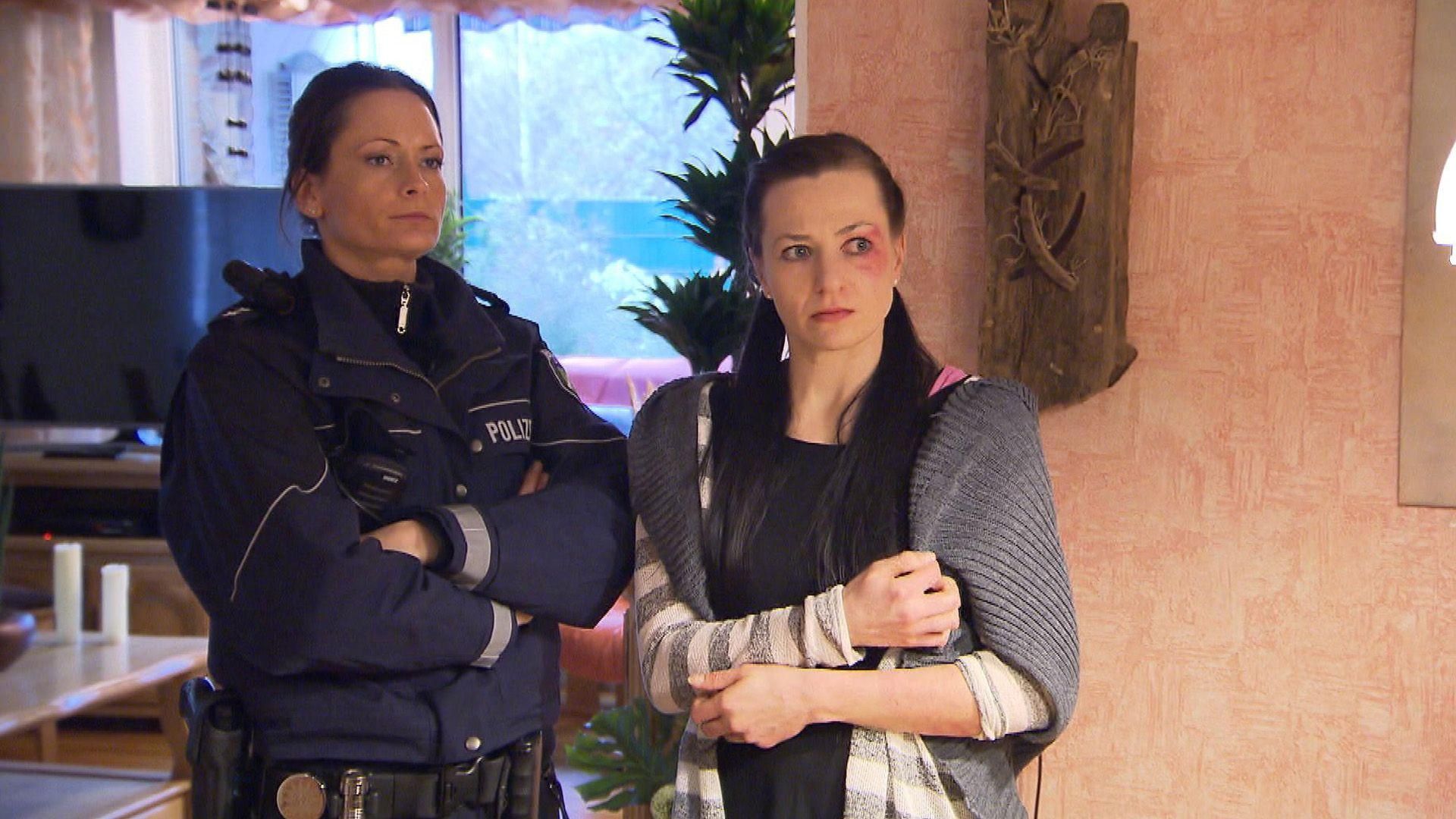 Folge 8 - Die Straßencops - Jugend im Visier - Staffel 4 | RTL+ Folge 8 - Die Straßencops - Jugend im Visier - Staffel 4 | RTL+