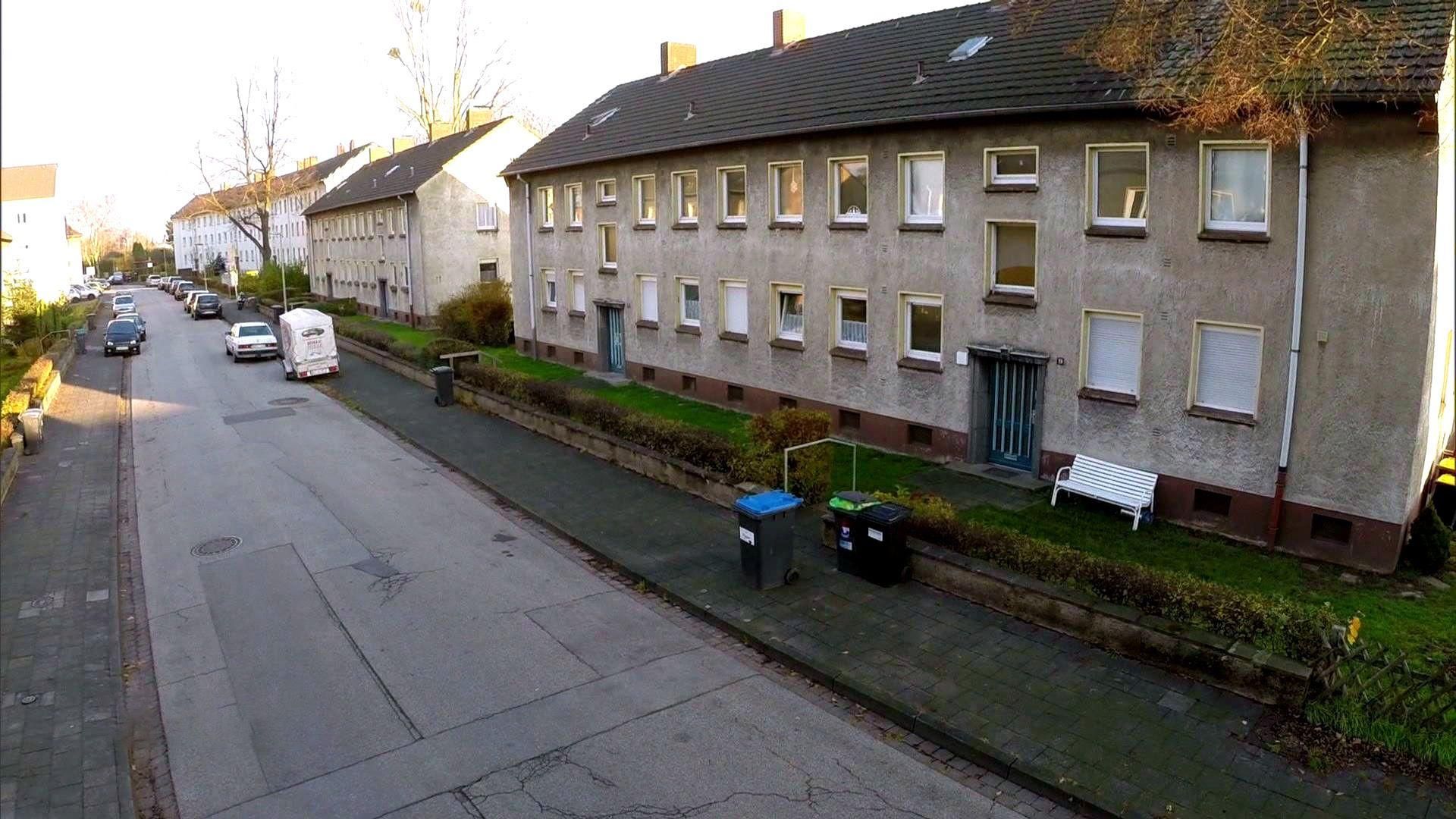 Folge 1 - Hartz und herzlich - Staffel 1 | RTL+