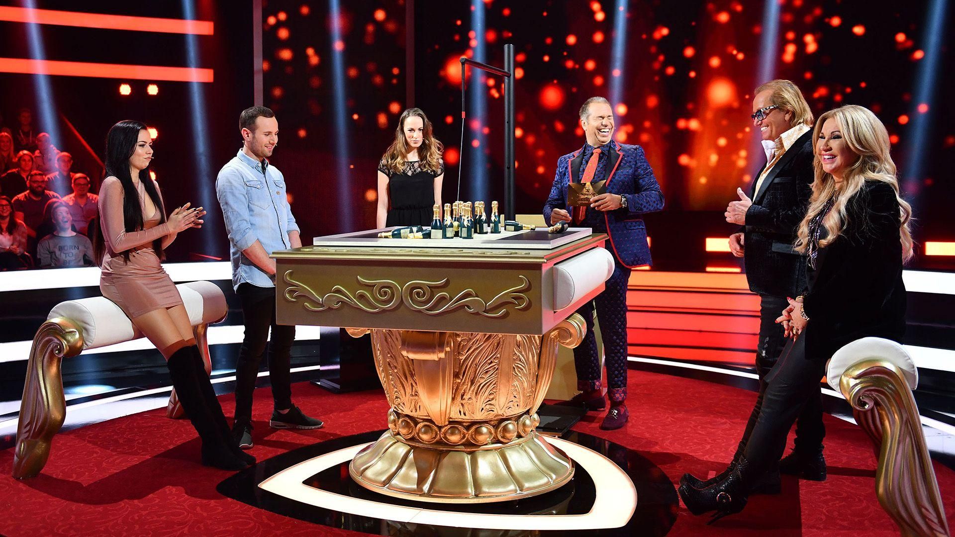 Folge 2 - Spiel die Geissens untern Tisch - Staffel 2 | RTL+