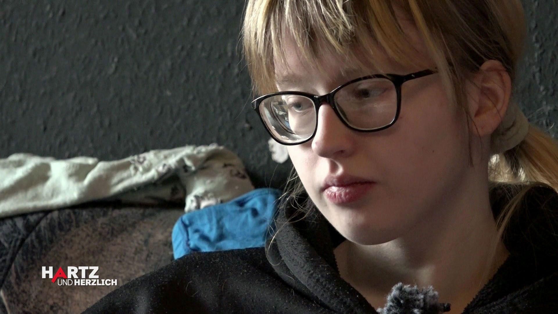 Folge 107 - Hartz und herzlich - Tag für Tag - Staffel 7 | RTL+