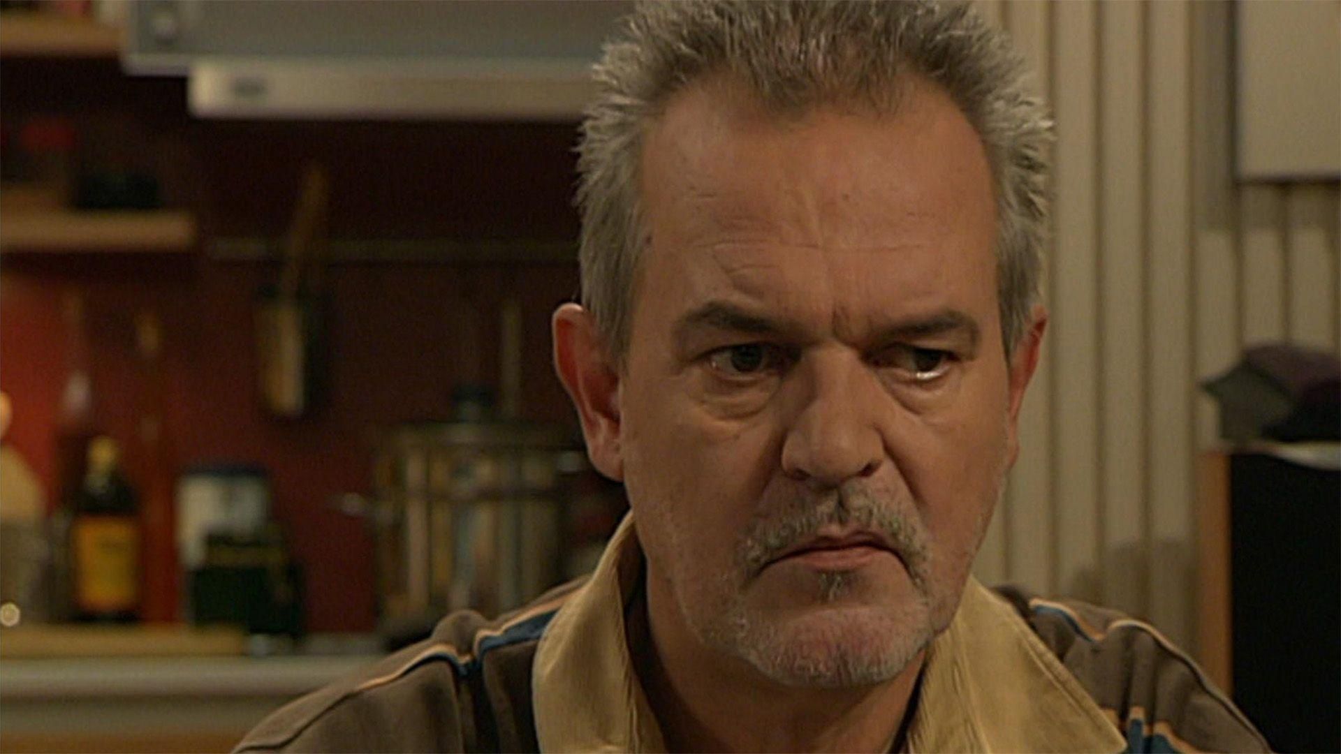 Folge 3113 vom 30.11.2004 - Gute Zeiten, schlechte Zeiten | RTL+