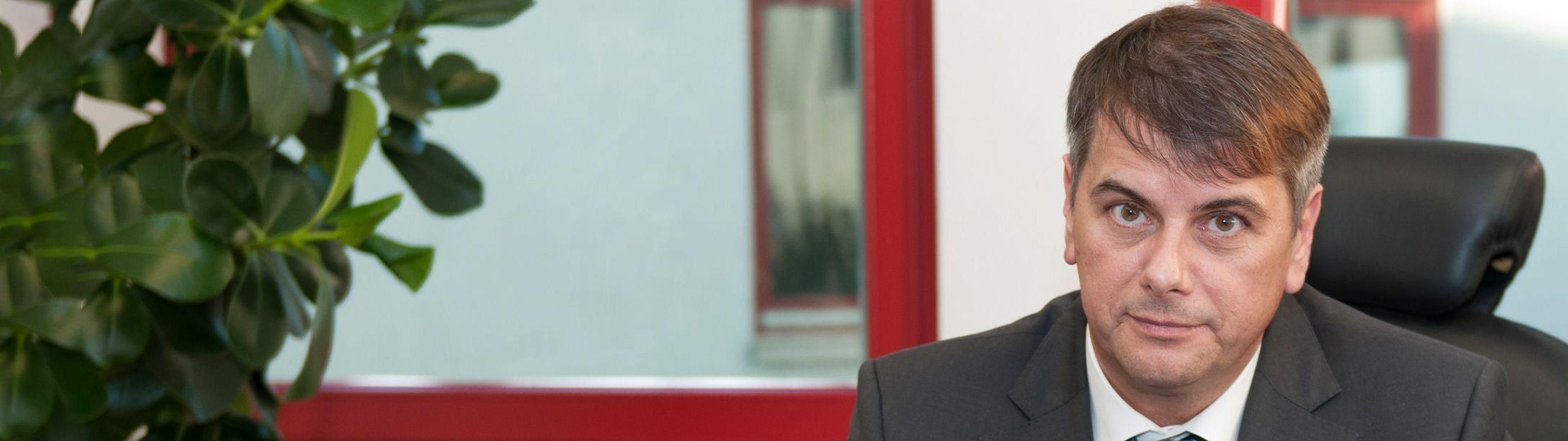 Undercover Boss - 7 2024 - Ganze Folgen | RTL+