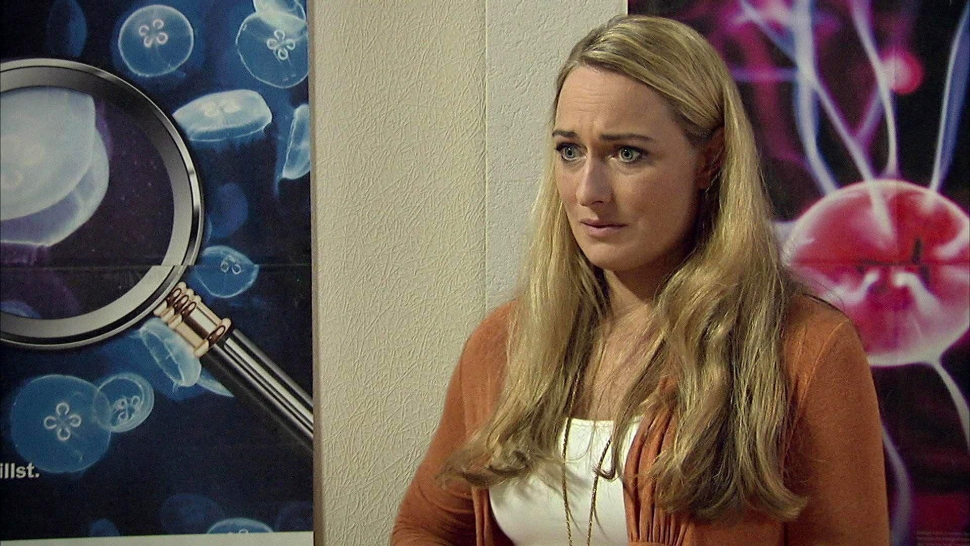 Folge 4982 vom 25.04.2012 - Gute Zeiten, schlechte Zeiten | RTL+ Folge 4982 vom 25.04.2012 - Gute Zeiten, schlechte Zeiten | RTL+