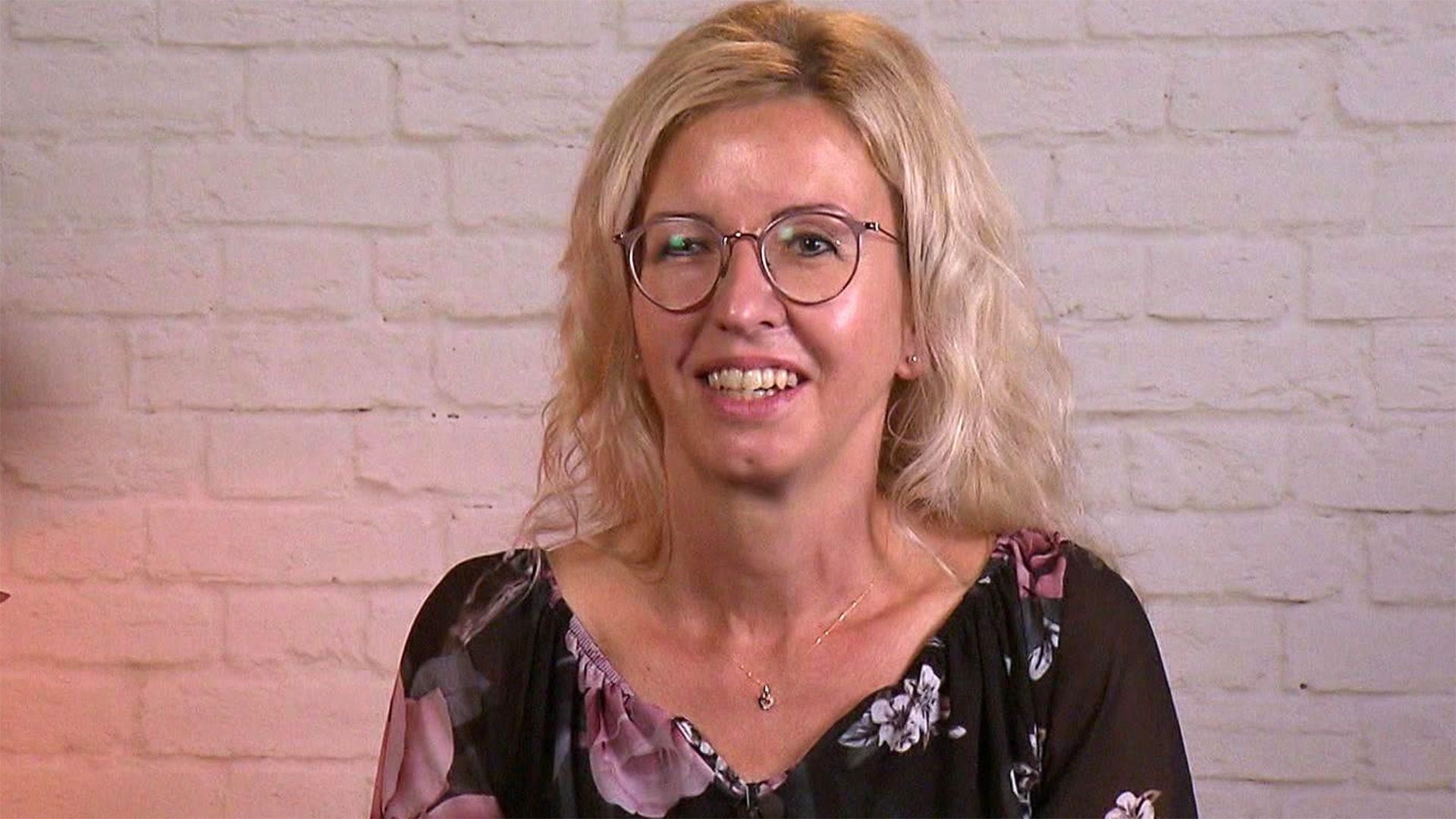 Folge 16 vom 21.11.2022 - 4 Hochzeiten - Von Braut zu Braut | RTL+