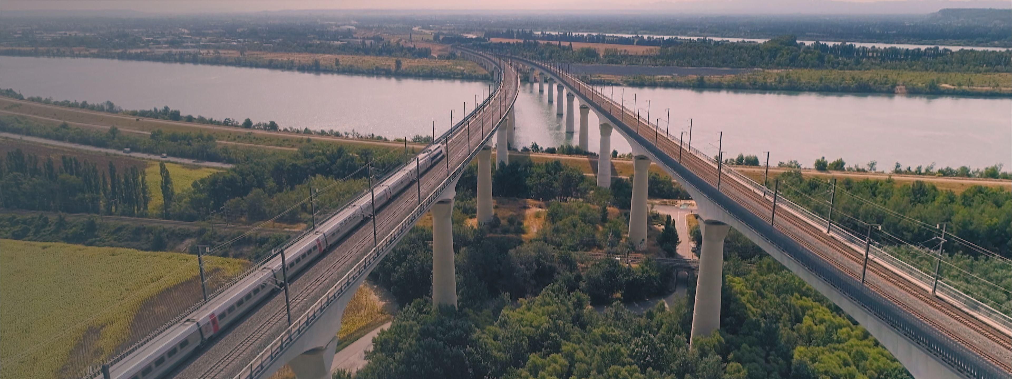 Der TGV - High-Speed-Zug der Superlative - Filme online anschauen | RTL+