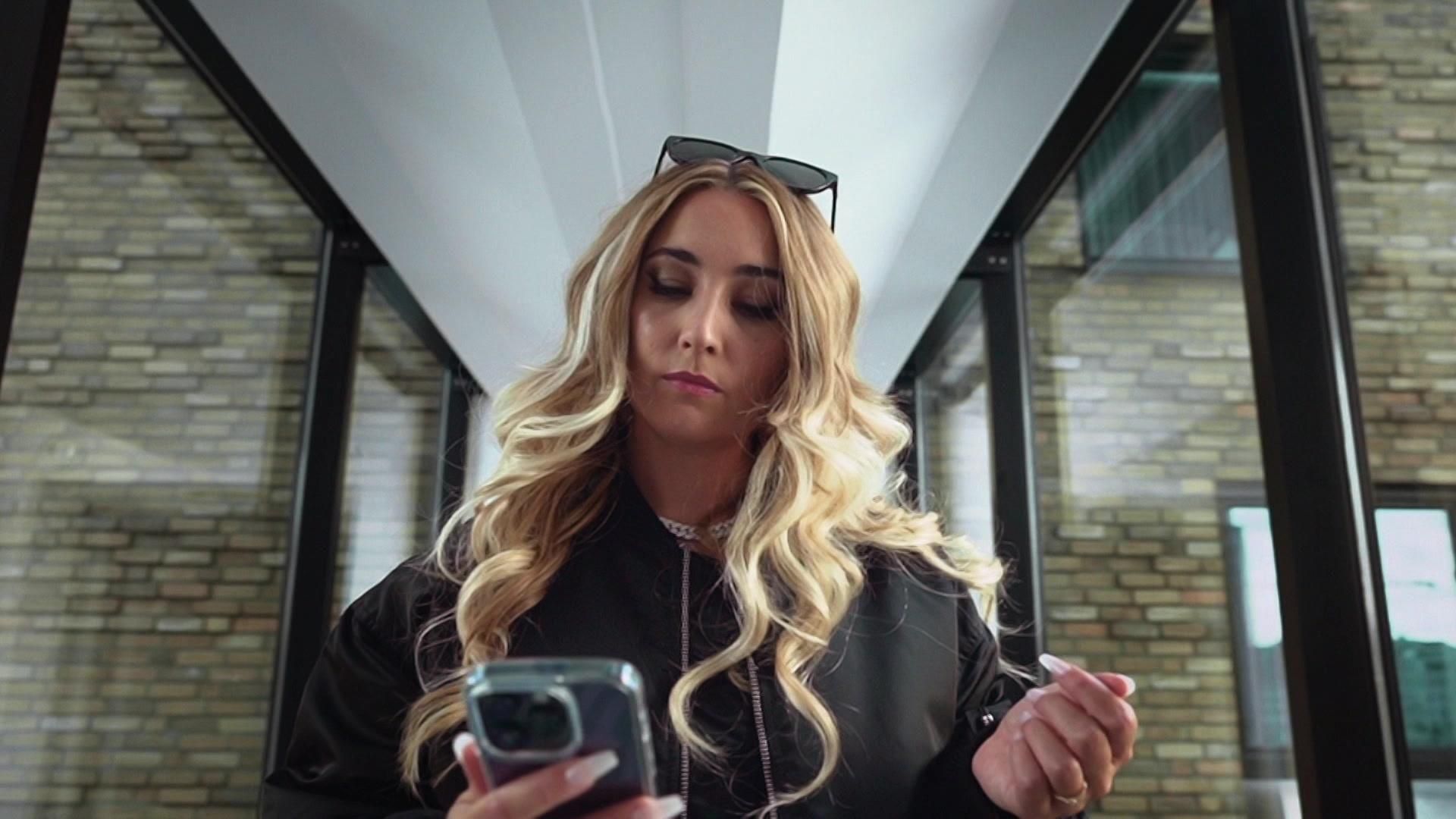 Folge 3 - Meine neue Freundin - Staffel 1 | RTL+